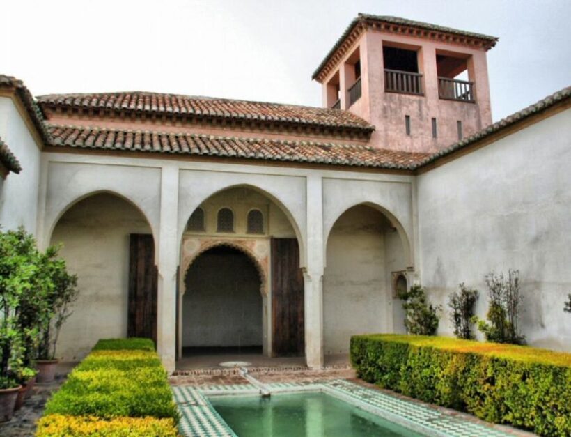 Alcazaba and Gibralfaro Private Tour. Skip The Line - Itinerary Breakdown: What to Expect