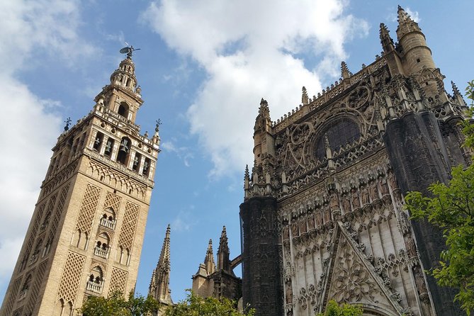 Alcazar and Cathedral & Giralda of Seville. Skip the Line! Includes Access Tickets - Guide Performance and Experience