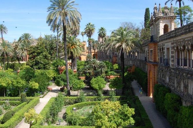 Alcázar and Jewish Quarter Guided Walking Tour in Seville - Tour Details