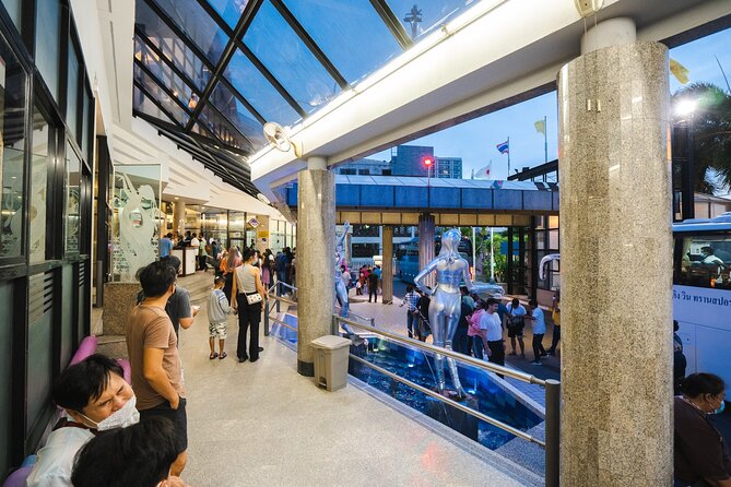 Alcazar Cabaret Show Pattaya - Practical Tips for Visitors