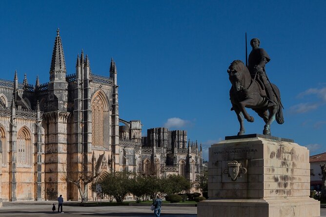 Alcobaça and Batalha Monasteries: Private Tour - Key Points