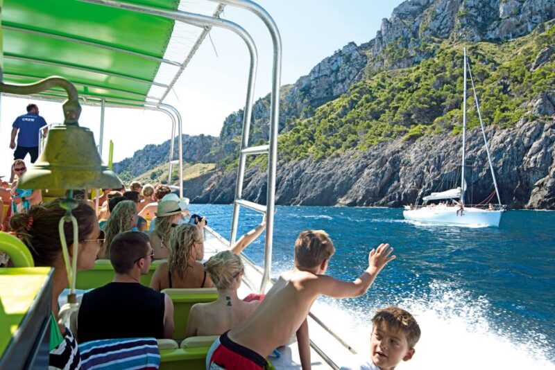 Alcudia: Caves & Coastline Boat Trip w/ Snorkelling - FAQ