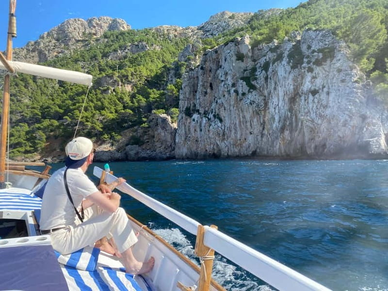 Alcudia, Private Tour: Scenic 2.5-Hour Boat Tour - What to Expect During the Cruise