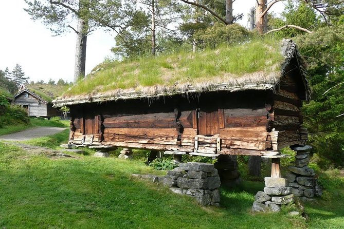 Alesund 3 hrs Private tour Medieval Village Sunnmore - FAQs