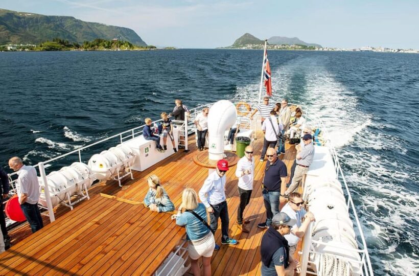 Ålesund-Geiranger Sightseeing Tour (one way) - The Sum Up