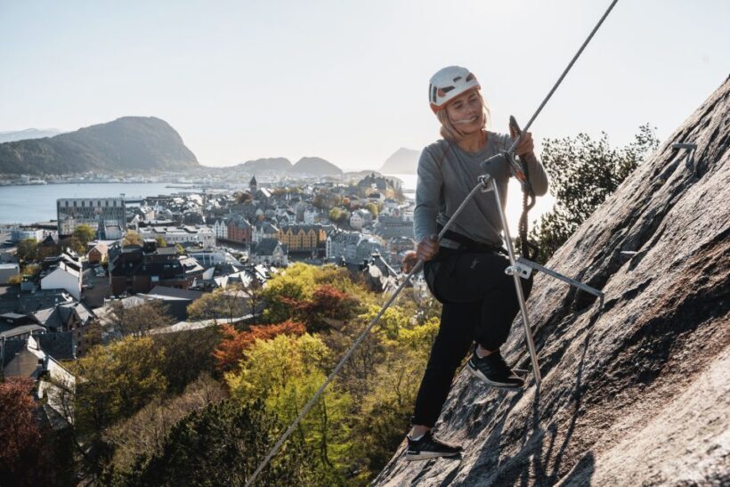 Ålesund: Via Ferrata tour - An In-Depth Look at the Ålesund Via Ferrata