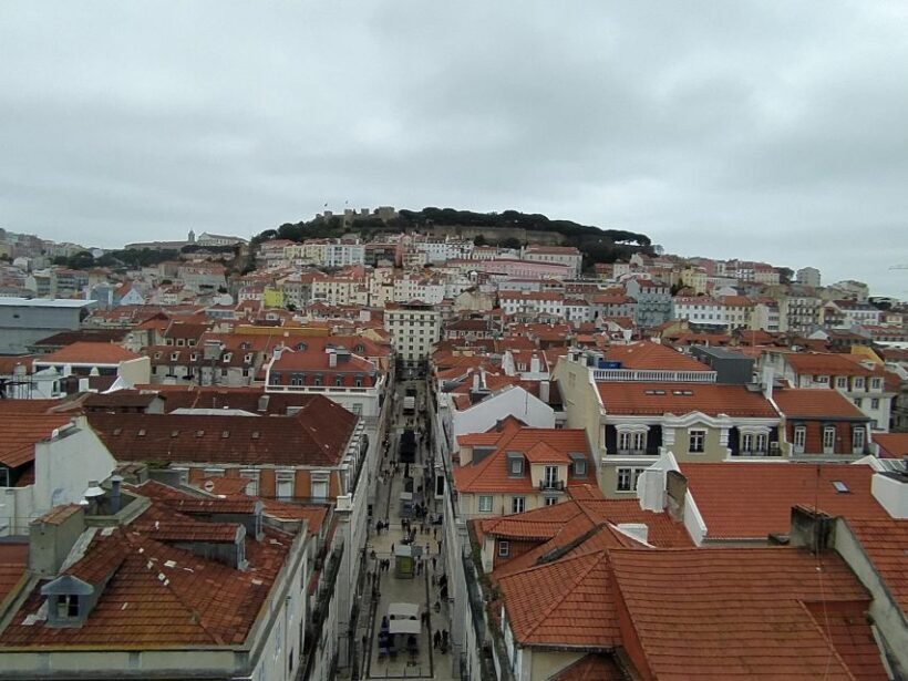 Alfama Tour : Lisbon Old Town sightseeing with tuk tuk - Key Points