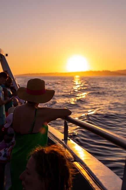 Algarve: Catamaran Sunset Tour with DJ or Live Guitarist - Authentic Experiences & Authentic Feedback