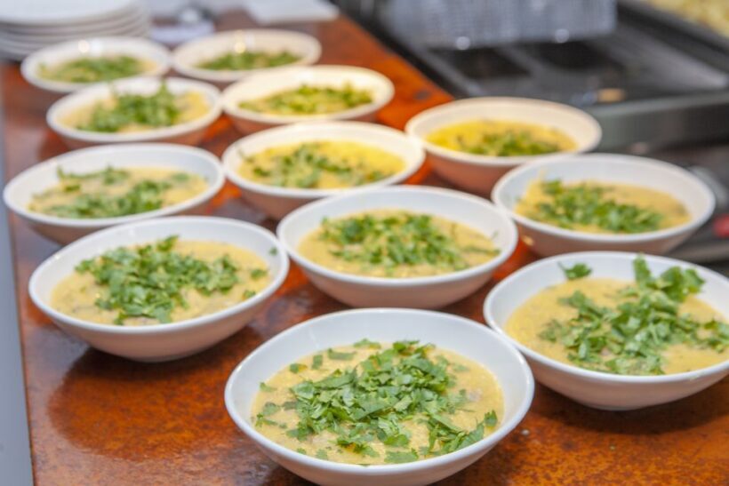 Algarve: Fado Night with 6- Course Algarvian Tapas Dishes - Who Should Consider This Experience?