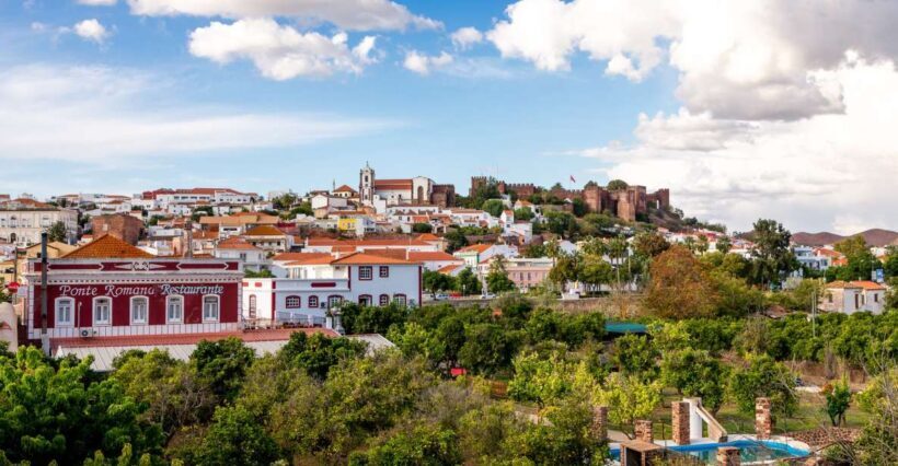 Algarve: Full-Day Guided Sightseeing Tour with Lunch - Exploring Silves: History and Architecture