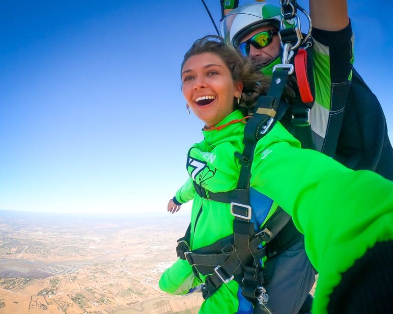 Algarve: Tandem Skydiving Adventure 15,000 to 10,000 Feet - FAQ