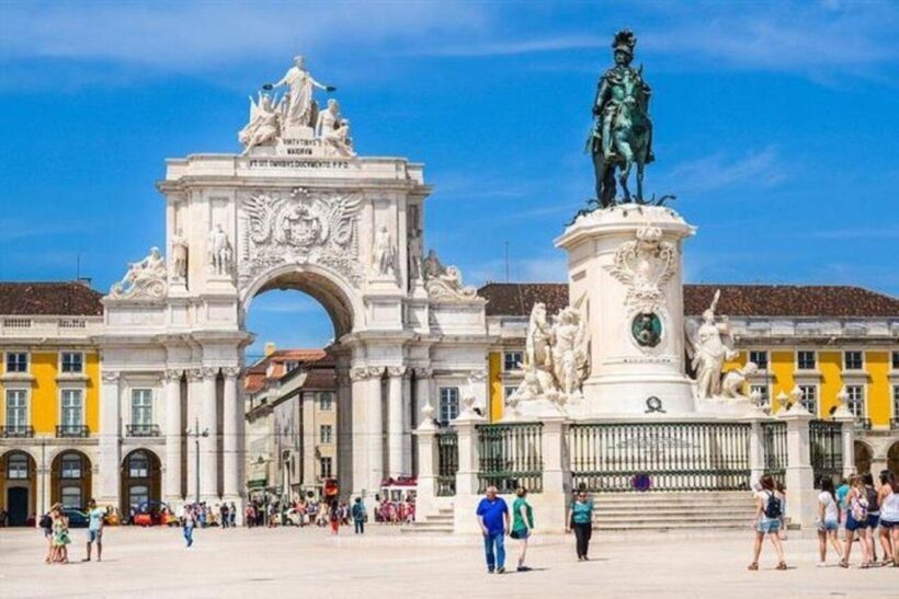 Algarve to Lisbon up to 3 stops - Key Points