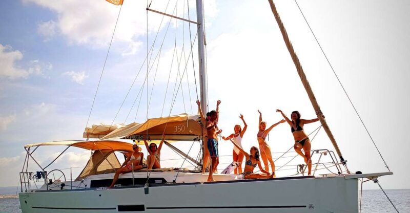 Alghero: Daily Sailing Experience with lunch onboard - An In-Depth Look at the Alghero Sailing Experience