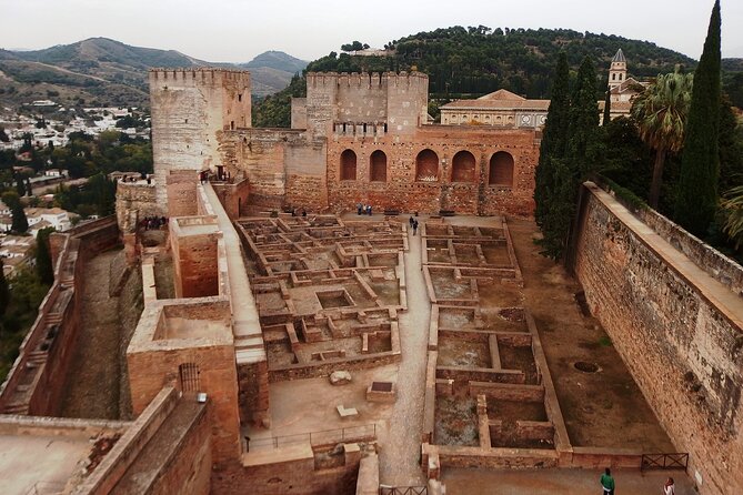 Alhambra and Albaicin Private Day Trip from Malaga - Pricing and Value