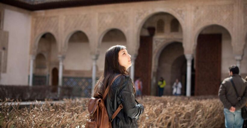 Alhambra and Nasrid Palaces and Local Food Experience - An In-Depth Look at the Experience