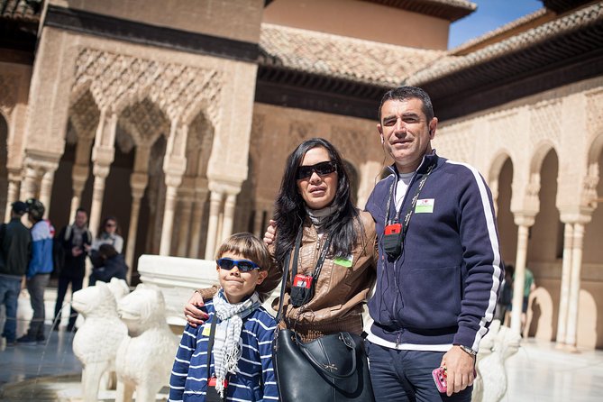 Alhambra and Nasrid Palaces: Tour Review - Booking and Availability