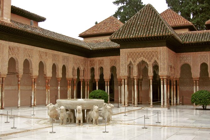 Alhambra & Generalife: Exclusive 3-Hour Private Tour With Tickets Included - Customer Reviews and Feedback