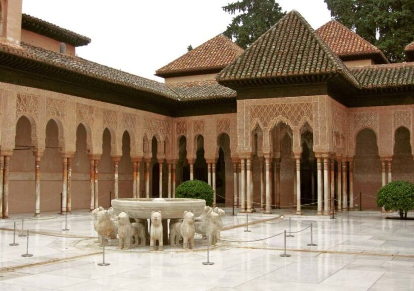 Alhambra & Generalife: Exclusive 3 hours Private Tour - Why Choose a Private Tour of the Alhambra?
