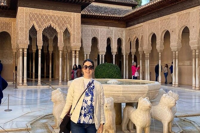 Alhambra, Generalife & Nasrid Palace Self Audio Guide Tour - Discovering the Majestic Nasrid Palace