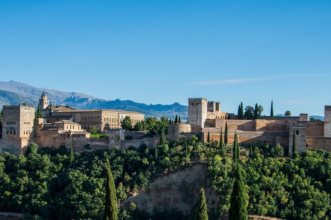 Alhambra Guided Tour & Albaicin Tour from Seville - FAQs