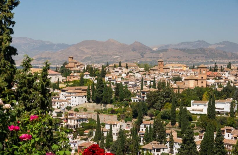 Alhambra, Nasrid Palaces and Albaicin Tour - An In-Depth Look at the Experience