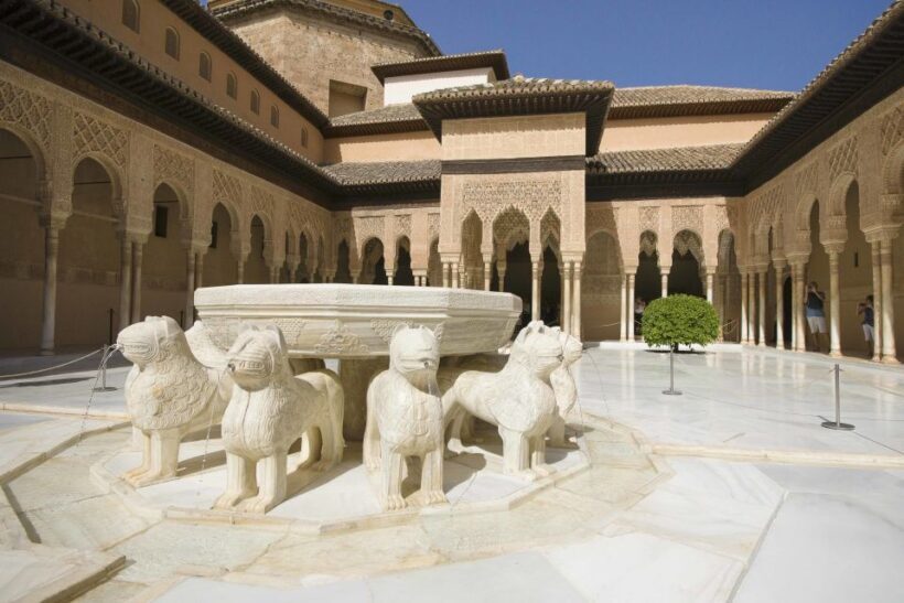 Alhambra, Nasrid Palaces, and Generalife 3-Hour Guided Tour - Who Will Enjoy This Tour?