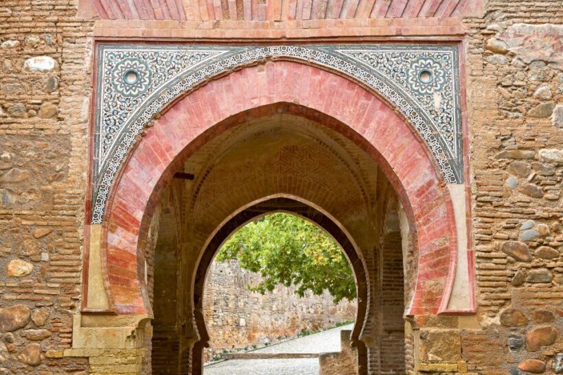 Alhambra, Nasrid Palaces, and Generalife 3-Hour Guided Tour - FAQ