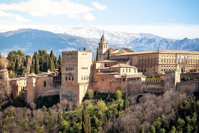 Alhambra Private Tour: Nasrid Palaces, Alcazaba and Generalife - Meeting and End Points