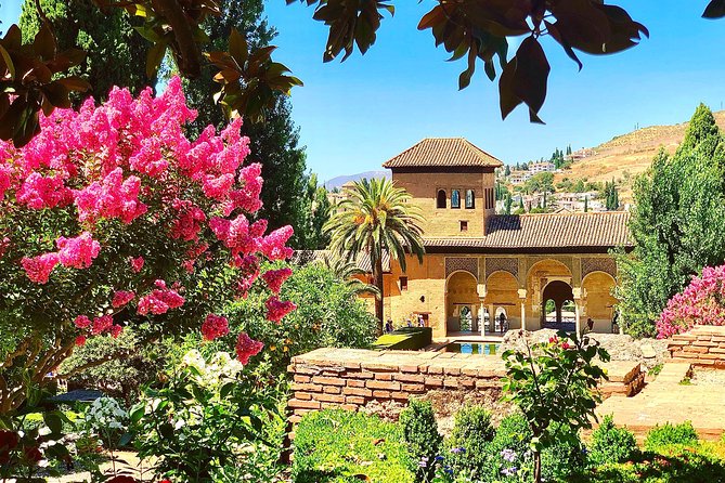 Alhambra Private Tour with Skip-the-line-tickets - FAQ