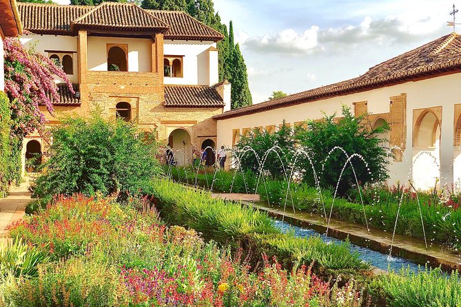 Alhambra Private Tour with Skip-the-line-tickets - An In-Depth Look at the Tour Experience