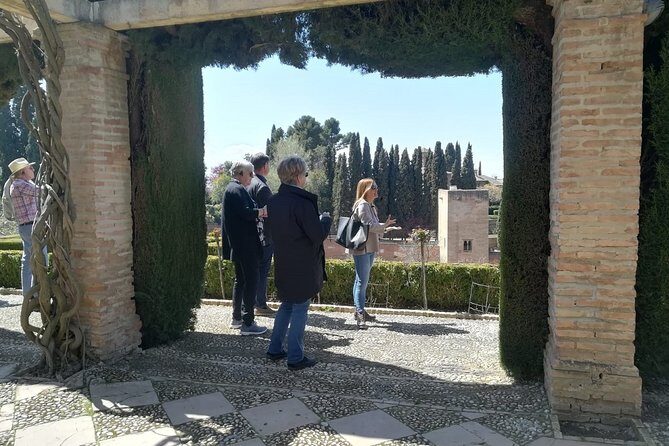 Alhambra Skip-the-line Private Tour including Nasrid Palaces - An In-Depth Look at the Alhambra Private Tour