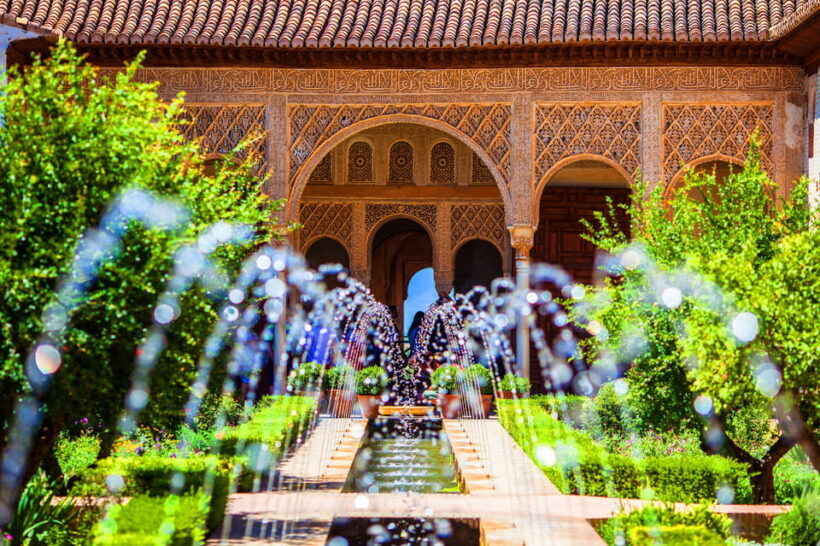 Alhambra: Ticket with Audioguide - How the Tour Works and What to Expect