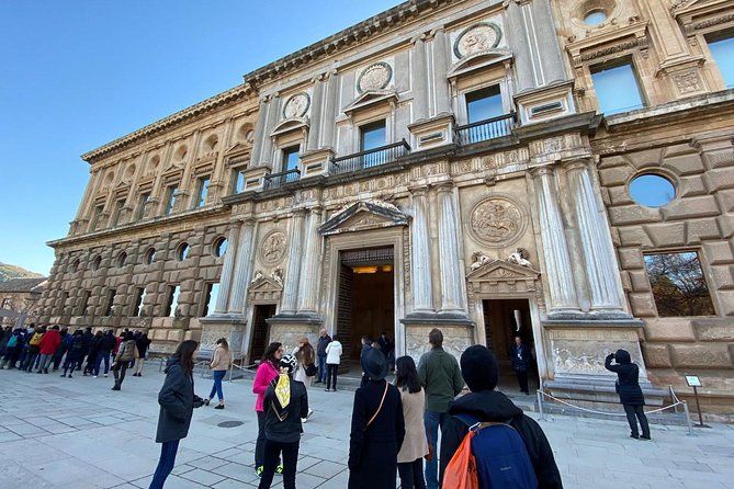 Alhambra Tour & ticket: Nasrid Palaces, Alcazaba & Generalife - Authentic Insights from Travelers