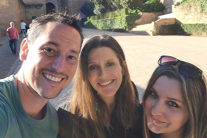 Alhambra Unique Experience: Private visit with official guide - The Experience: Pros and Cons