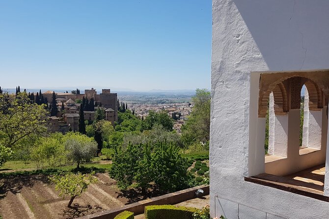 Alhambra Unique Experience: Private visit with official guide - The Sum Up