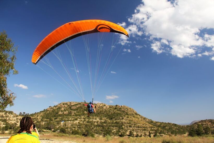 Alicante and Santa Pola: Tandem Paragliding Flight - An In-Depth Look at the Paragliding Experience