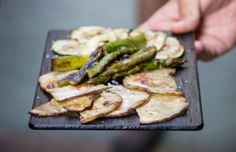 Alicante: Central Market Guided Food Tour with Tapas Bars - The Sum Up: A Delicious, Authentic Introduction to Alicante