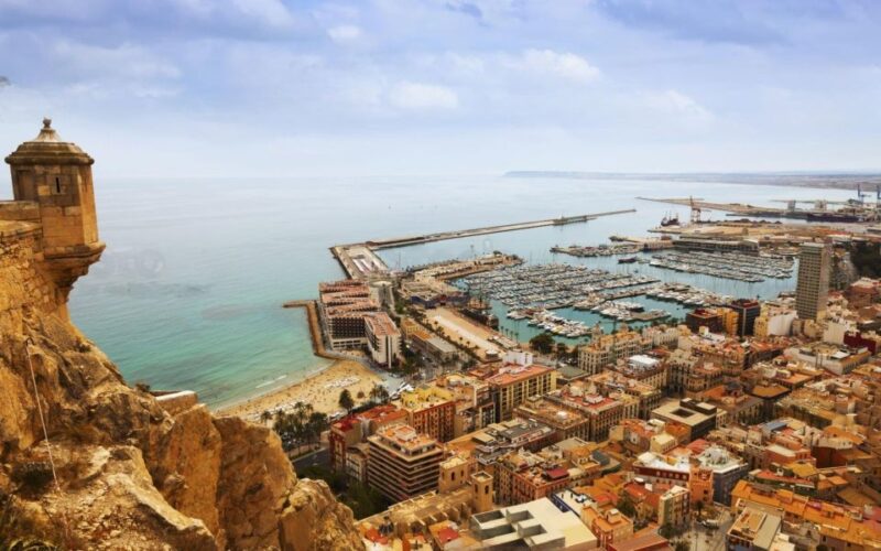 Alicante: City. Discover Alicante by E-Bike & walking tour - The True Value of the Tour