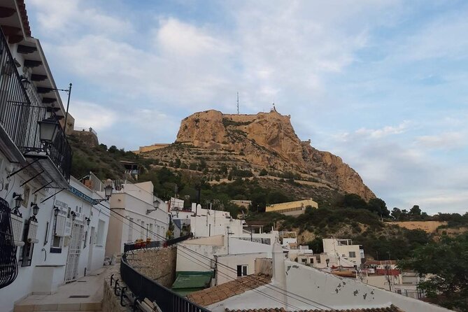 Alicante Highlights Private Tour With Castle - Exploring Santa Barbara Castle