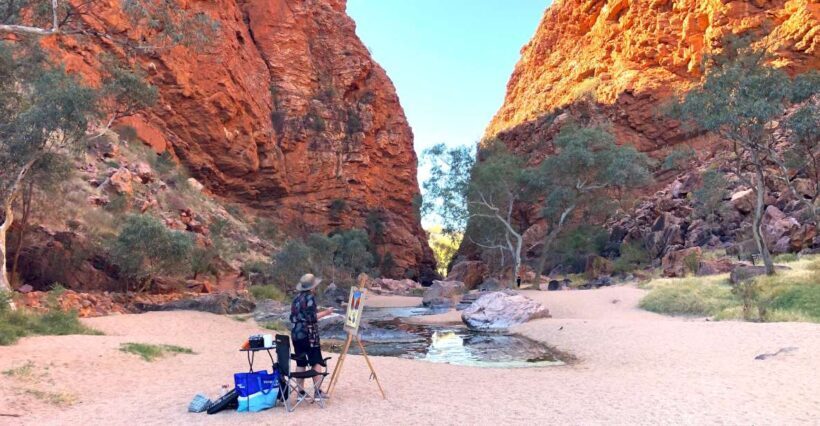 Alice Springs: Simpsons Gap Sunset Watercolor Painting Class - A Calm, Colorful Approach to Seeing Simpsons Gap