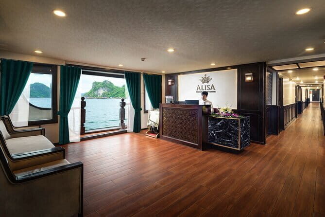 Alisa Luxury Cruise: 5-Star Halong Bay Journey from Hanoi - An in-depth look at the experience