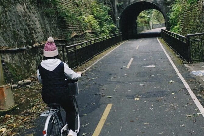 Alishan Join In Day Tour from Taichung (Incl. Park Entrance) - FAQ