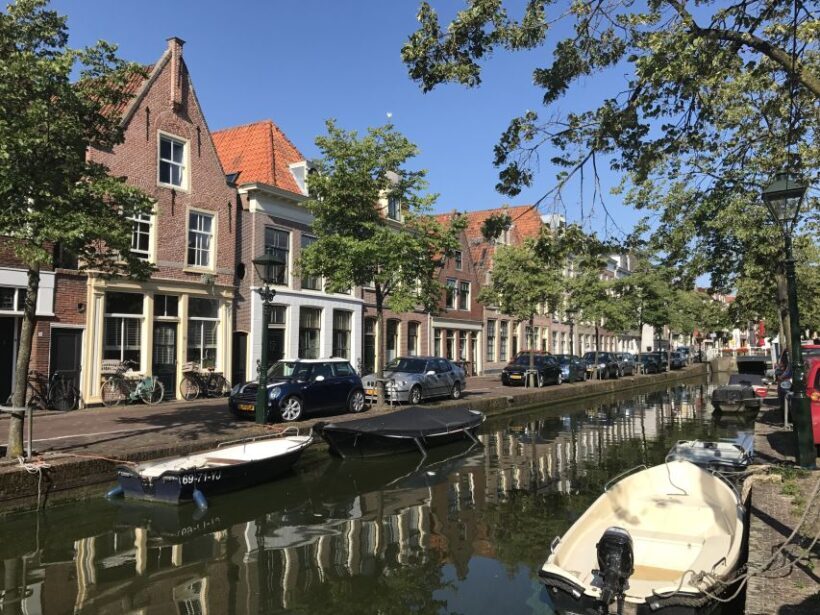 Alkmaar: Small Group City Walking Tour *English* - Key Points