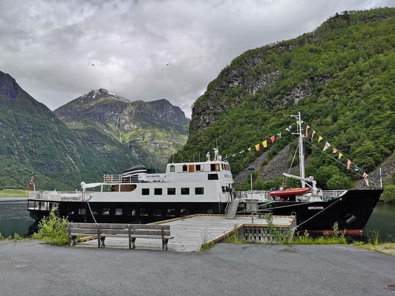 All About the Fjords, in one tour by bus & boat from Ålesund - The Journey Begins: Ålesund to Sykkylven