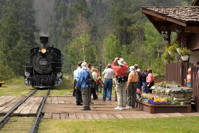 All-Day Guided Zipline Tour With Train Ride and Lunch in Durango - Gourmet Lunch With Stunning Views
