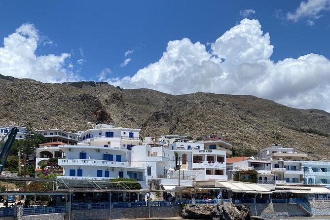 All day road trip from the North mountains to the South beaches - Key Points