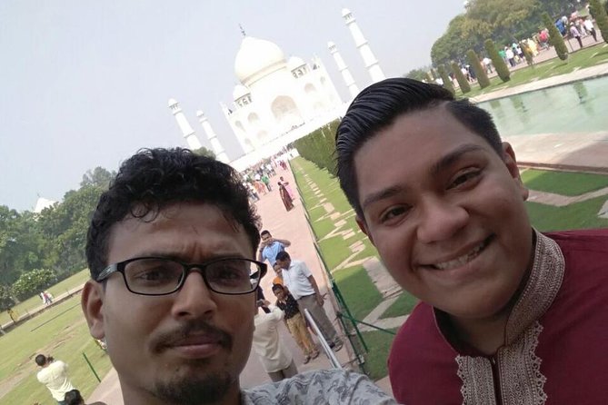 All Inclusiv Luxury Taj Mahal & Agra Fort tour by Superfast Train - FAQ
