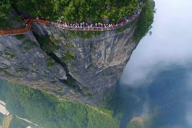 All-inclusive 4-Day Private Zhangjiajie Tour Includes Glass Bridge& Evening Show - Who Should Consider This Tour?