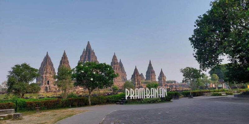 All-inclusive Borobudur Sunrise & Prambanan Temple Tour - What Makes This Tour Stand Out
