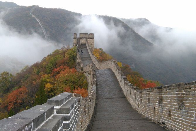 All-inclusive Day Tour: Mutianyu Great Wall & Beijing Panda Zoo with Local Lunch - Exploring the Great Wall